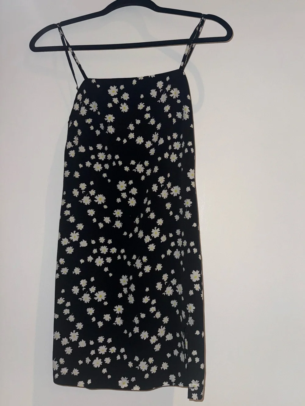 Princess Polly | Dresses | Princess Polly Black Daisy Print Mini Dress ...